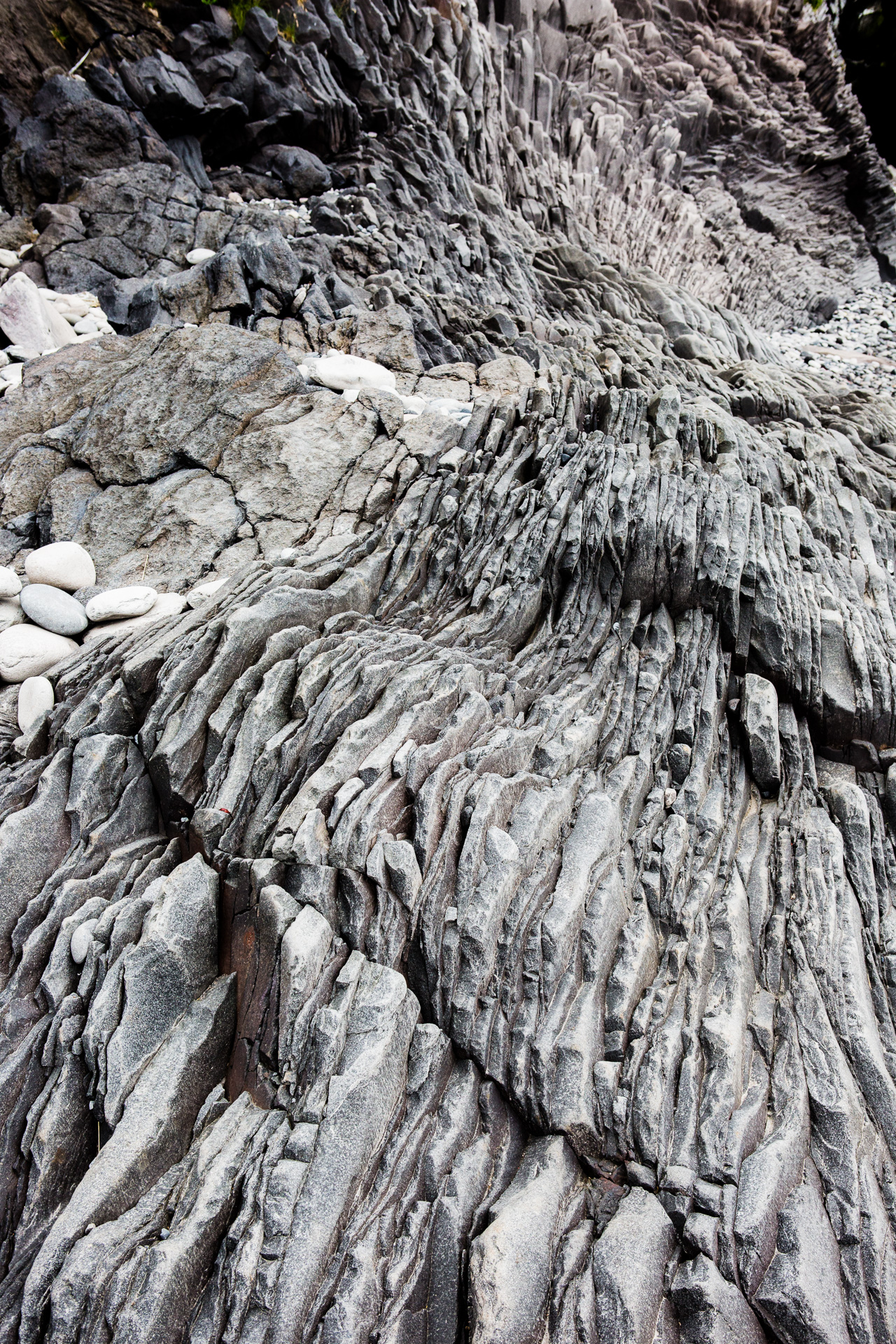 Iceland - Flow banding of mugearite and benmoreite rock - Pete Labrozzi ...